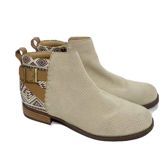 Spenco | Shoes | Spenco Womens Dove Creek Mesa Cream Perforated Comfort ...